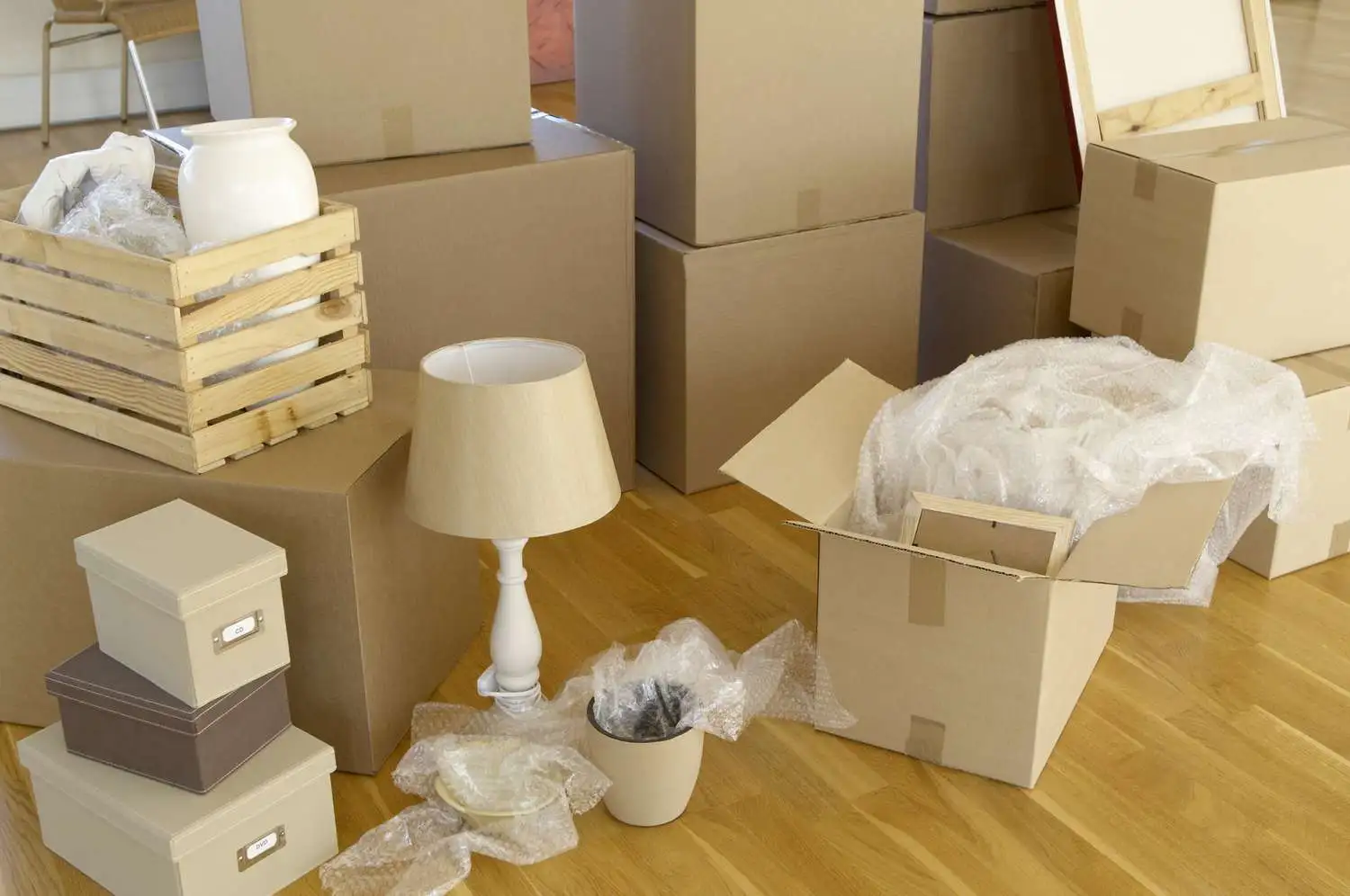 Shedding Light on Moving Tips for Safely Packing and Transporting Lamps ...